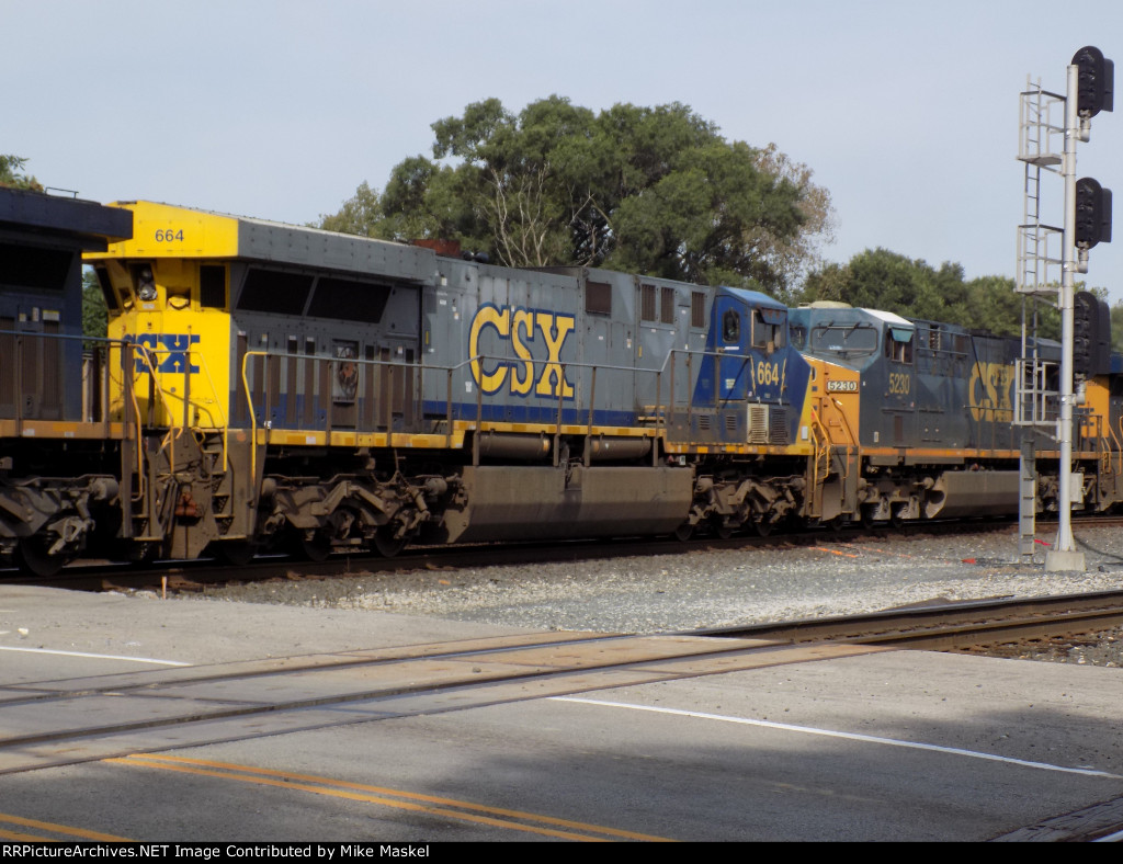 CSX 892